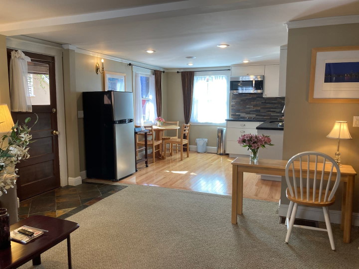 Private In-law Suite Historic Crocker Highlands - 