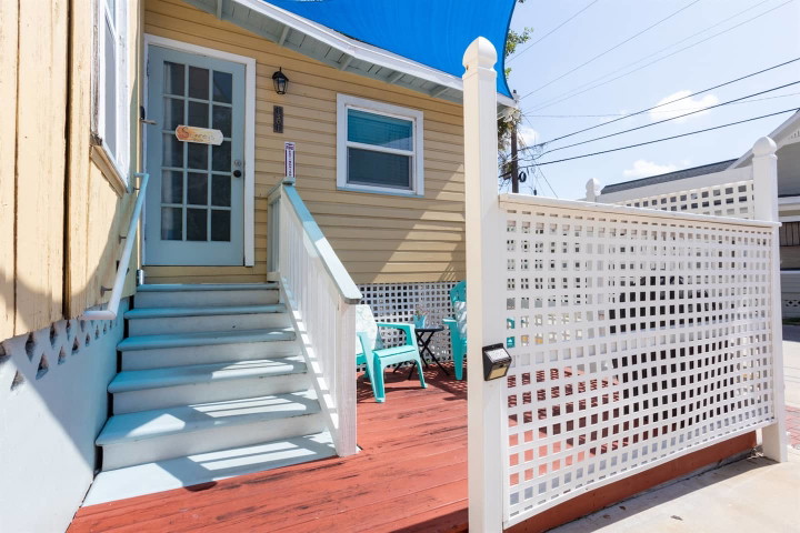 Tiny Rental +Patio+bbq+2bikes+parking- Great Area! - St. Petersburg, FL