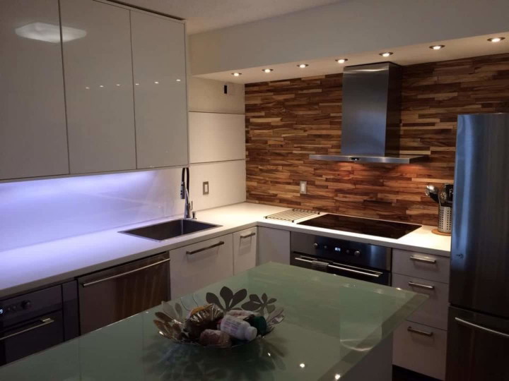 Luxury  2 Bedroom Condo With Patio, Dining,office - Montreal
