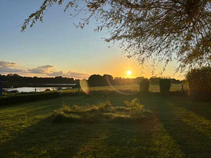 ÆGte Sommerhusidyl Med Udsigt Over Haraldsted Sø - Denmark
