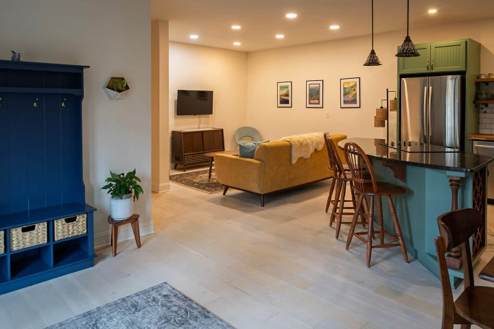Cozy Suite W/ Private Terrace Central Location - Hendersonville, NC