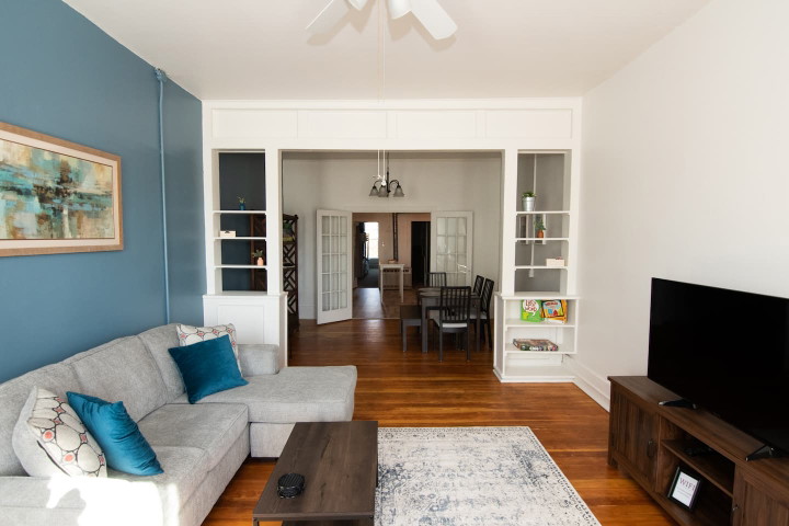Fit For The Whole Family- Sweet Retreat On Main St - State of New York
