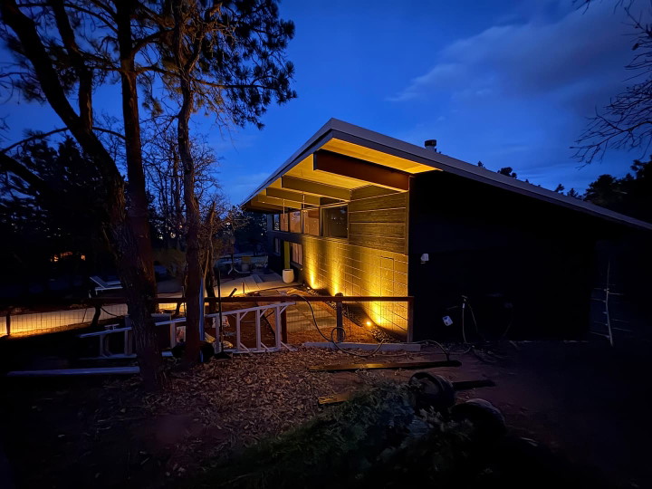 Skyway Retreat: Luxury 1000 Sq. Ft. Guesthouse - Colorado Springs, CO