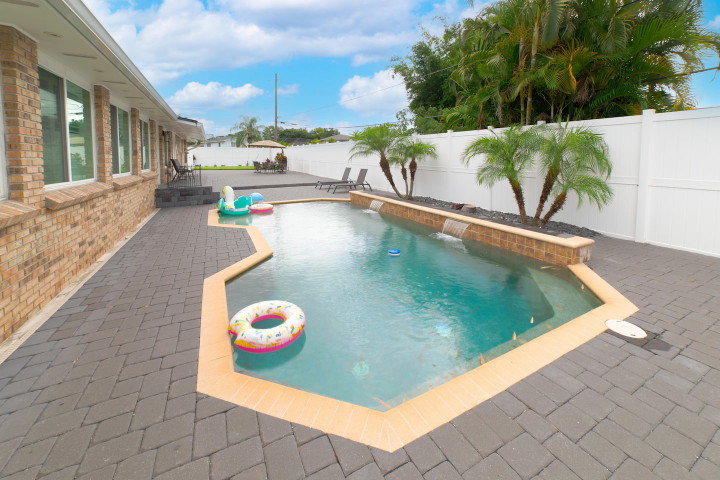 Dream Pool Magazine Home City Center/parks/dt - Orlando