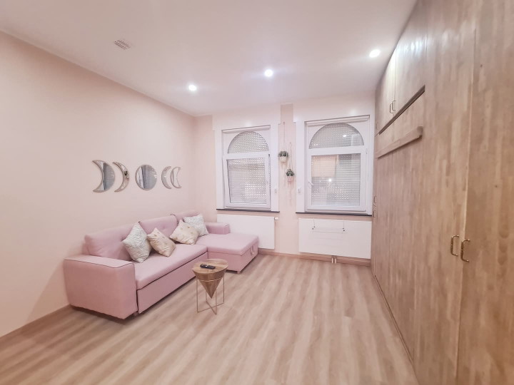 Magnolia Pink Studio New And Fully Equipped - Dilbeek