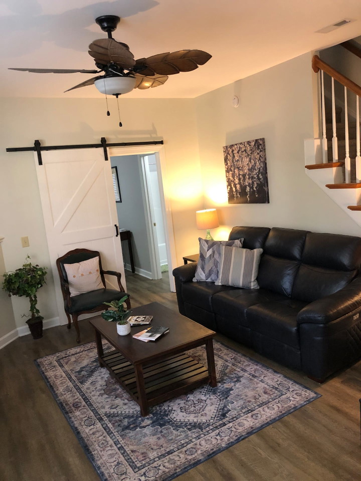 Spacious 3bd Townhome W/pool15 Min To Beach & Dt - Wilmington, NC
