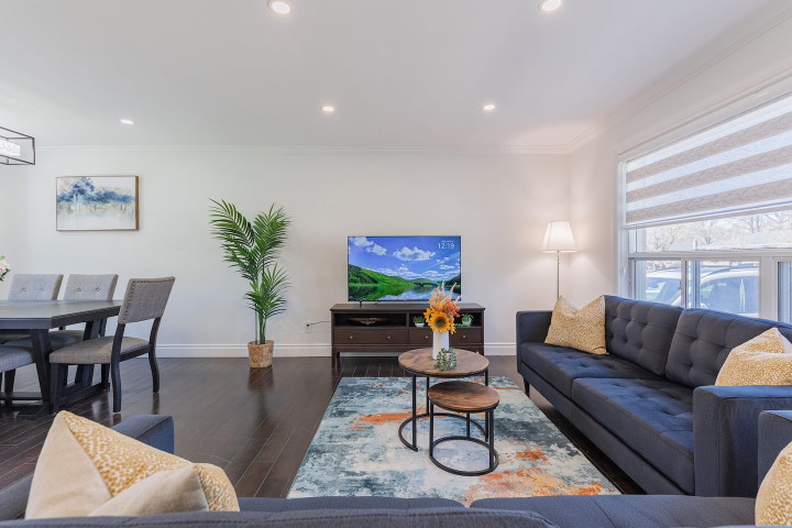 House In South Oakville - Close To Lake - Oakville
