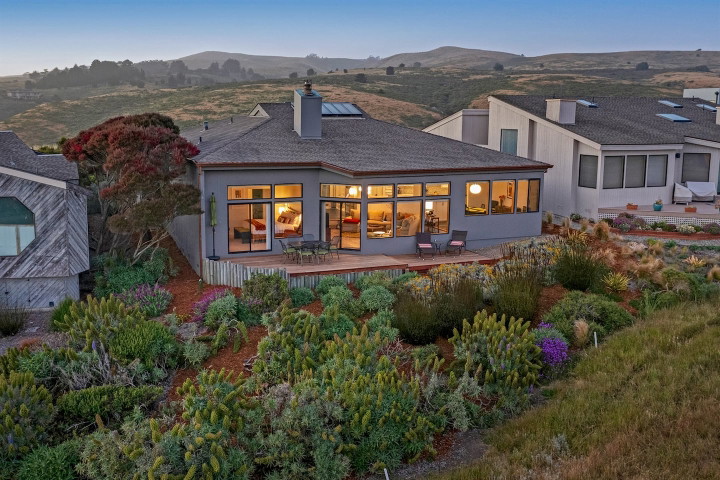 Pacific Flyaway, By Vinifera Homes - Bodega Bay, CA