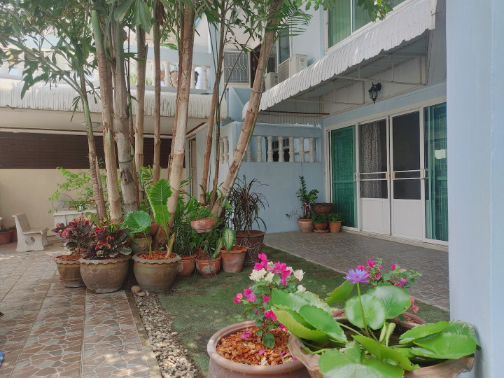 Spacious And Quiet 5 Bright Rooms With Swimming Pool. Single-family House. Book 3 Nights Or More For A Free 12-seater Pick Up - Bangkok