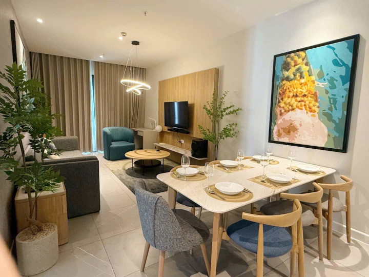 Stunning Skyline Haven3br +4bed Pool/gym/city/sky2 - Vietnam