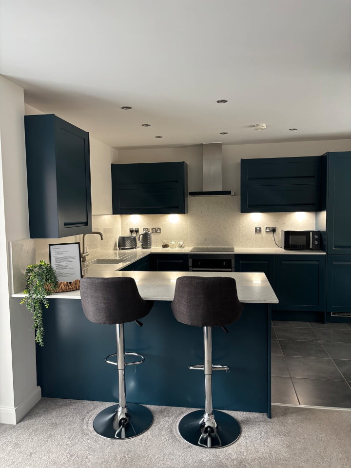 2 Bed With Terrace And Gated Parking - Kingston upon Hull