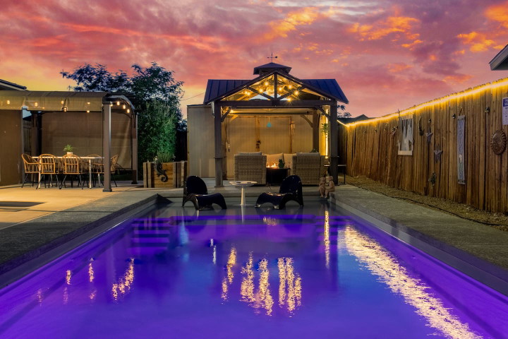 Vegas Getaway: 3br Home With Pool & Hot Tub! - Henderson, NV