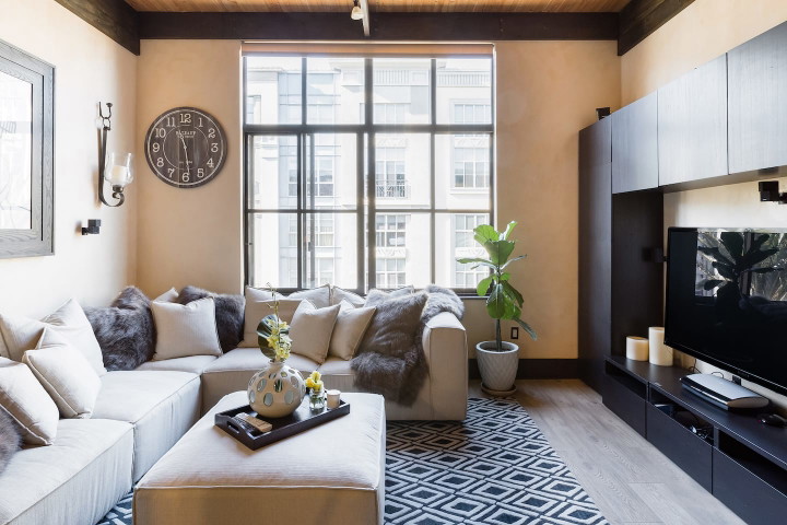 Warm And Cozy Two-story Loft Overlooking Santana Row - Cupertino, CA