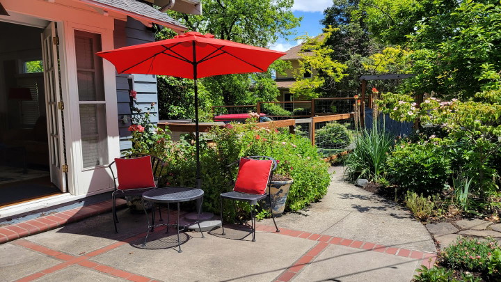 The Billiard Room, Winner 2025 Best Of Ashland! - Ashland, OR