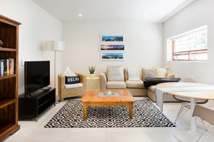 Backup-powered Cheviot Garden Apartment - Cape Town