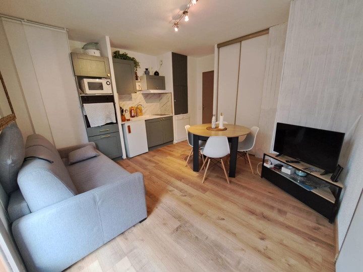 Charmant Logement : Chambre, Balcon, Pistes à 2min - Les Angles