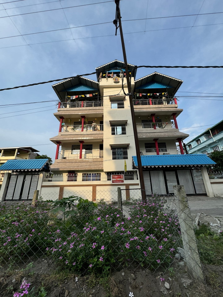 Yonzon Guest House
(1bhk/parking/kitchen) - India