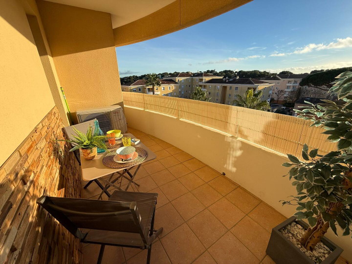 T2 Chic Avec Balcon : Cap Sur La Mer ! - La Seyne-sur-Mer
