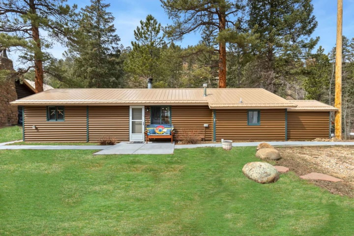 Solitude -Cabin B - Allenspark, CO