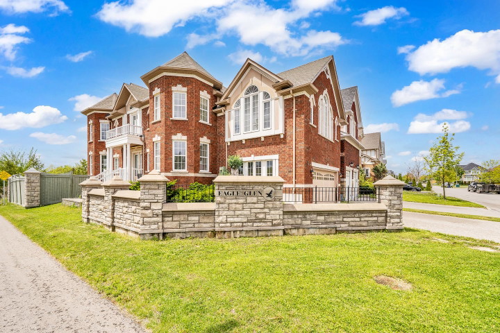 4 Tvs, King Bed, Home Gym + Parks & Tennis Courts! - Ajax
