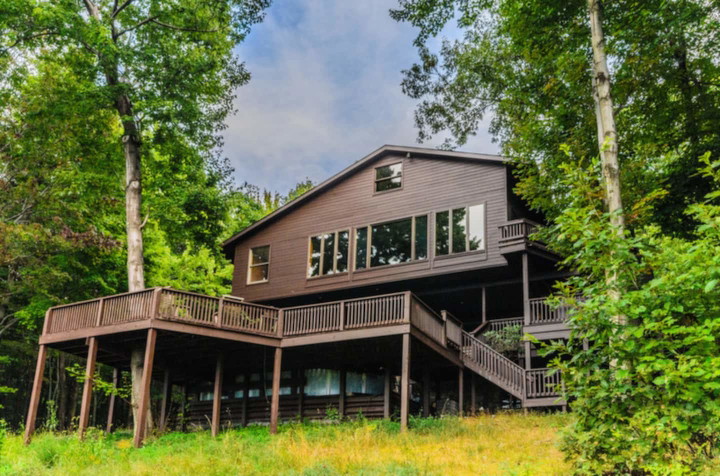 Laurel View Retreat - Spacious Private Estate Experience - Farmington, PA