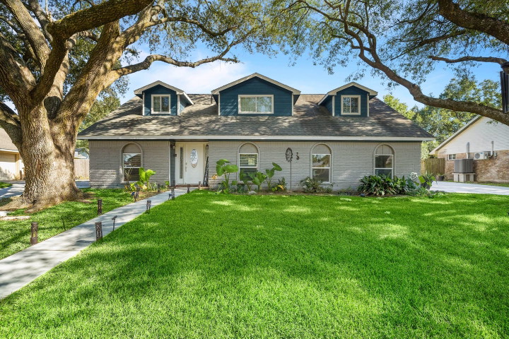 Beautiful Spacious 4 Bedroom House. - League City, TX