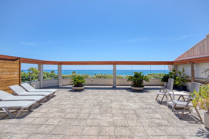 Ocean Views. Large Sun Terrace - Calella