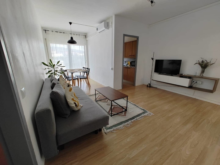 Comfortable Beach And City Apartment - Montmeló