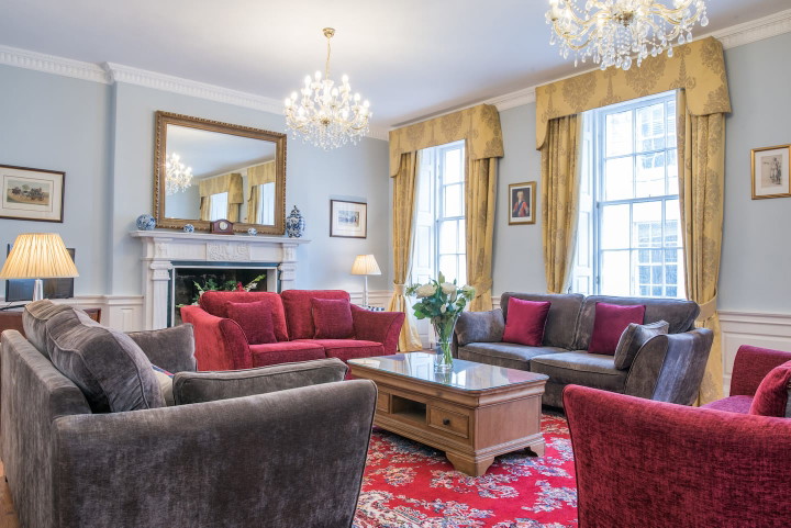 Luxury Georgian Townhouse In The City Centre - Edinburgh