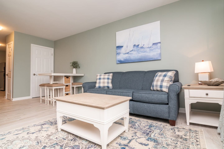1st Floor Condo - Walk To The Beach - Pool - Rehoboth Beach, DE