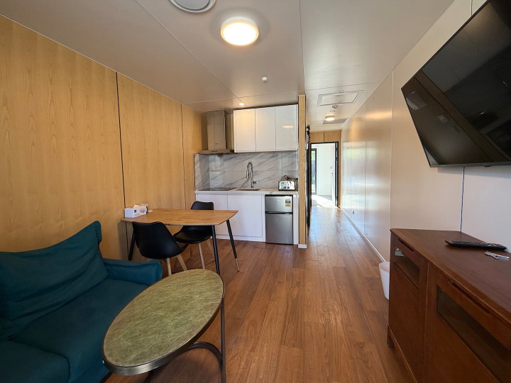 Stylish Private One-bed Guestsuite - Cromwell