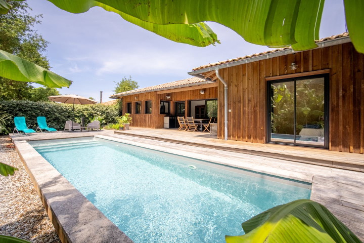 Wooden House With Heated Pool, Fiber Internet And View Into Forest - Messanges