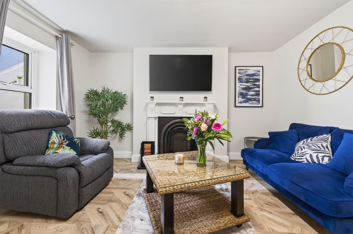 No.60 - Stylish Stay In The Heart Of Gorey Town - Gorey