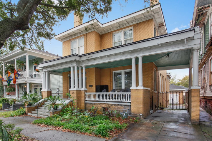 Gran Casa De Ladrillo Amarillo - Distrito Victoriano - Savannah