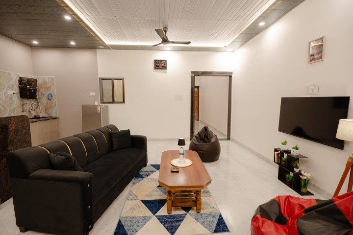 The Gharrr Residence | Spacious Luxury Home - Jabalpur