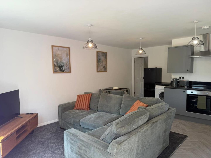 Spacious Flat Near Gatwick Free Parking - Redhill