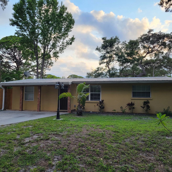 Tiny Castle - Siesta Key, FL