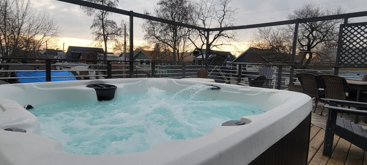 Bates Hendricks Luxe With Roof Deck - Indianapolis, IN