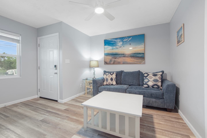 The Seabreeze Near Pier Park & 12 Min Walk To Sand - Panama City Beach, FL