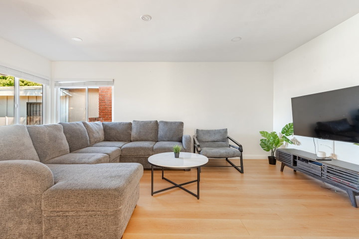 Spacious 3br/2ba House Near Lax, Sofi, Beaches - Hawthorne, CA