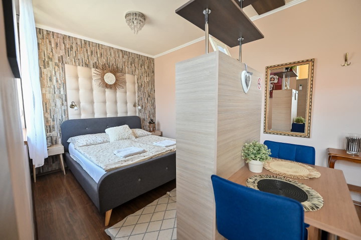 Bellavista Lovely, Stylish Studio Apartment - Eger