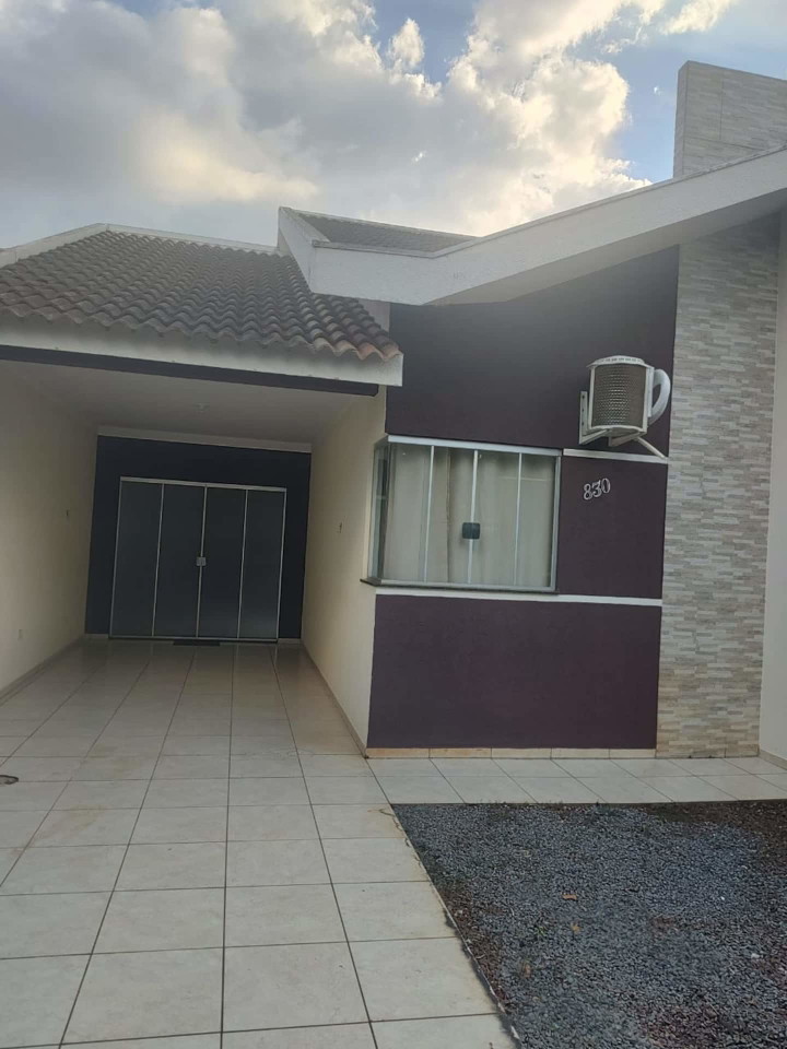 Casa Inteira Com Churrasqueira - Maringá