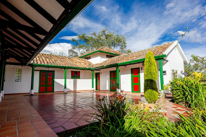 Casa Colonial Con Chimenea, A 10 Min Del Centro. - Colombia