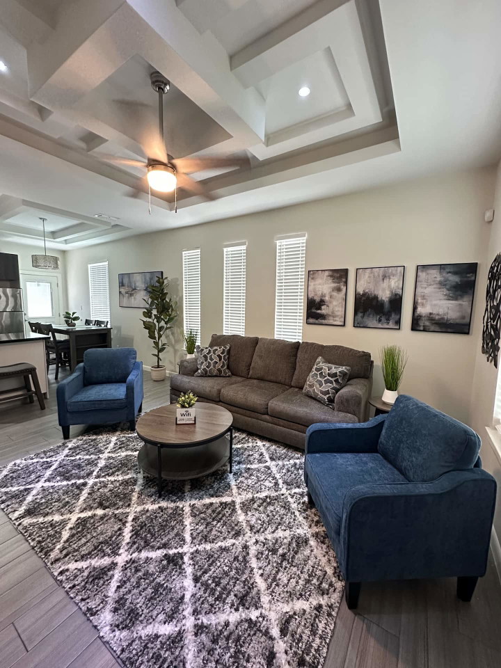 Beautiful Home With 4 Beds - McAllen