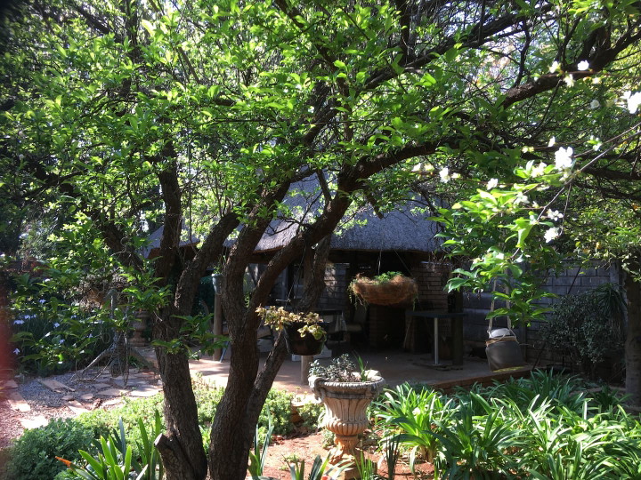 Marina's Place, 2-bed Suite With Lush Garden. - Pretoria (Dél-Afrika)