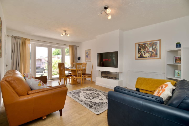 Rydal Palace : Charmant Bungalow De 2 Chambres, Parking Gratuit - Rugby