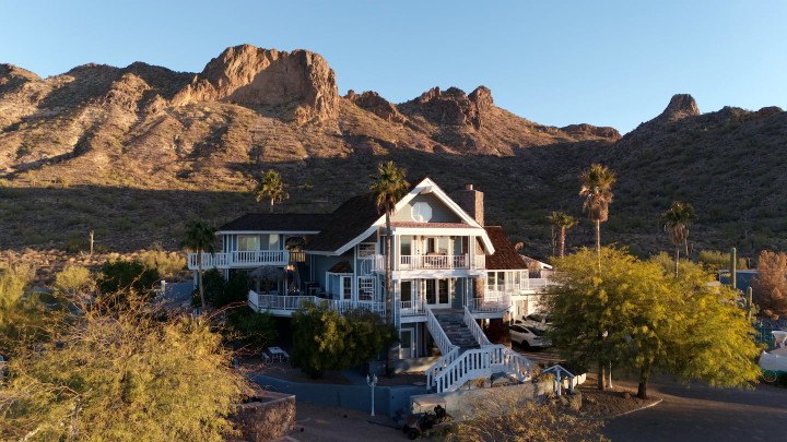 Thunderrock - Apache Junction