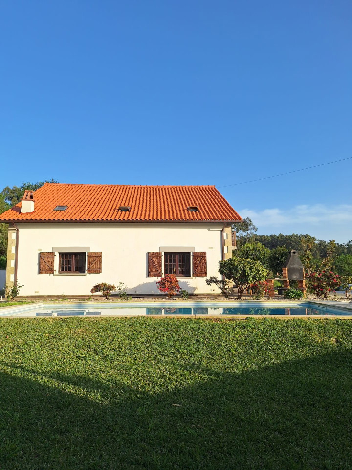 Lima Cottages // Casa De S. Tiago - Ponte de Lima