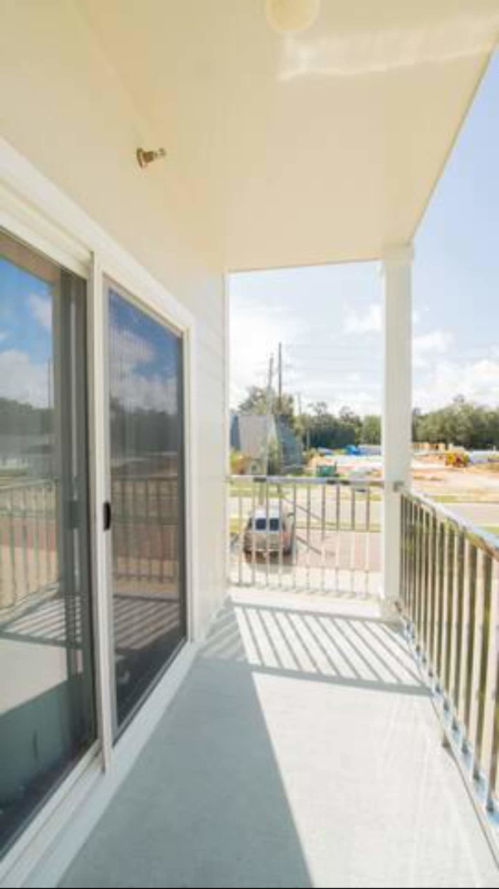 Walk To Shore | Sleeps 6 W/ W+d - Biloxi, MS