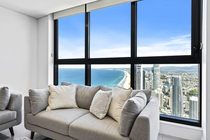 Luxury Modern 3 Bedroom Apartment With Ocean View - Gold Coast